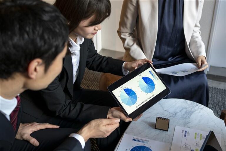 Energy Reporting Software for the Modern Utility: Smart, Self-Service ...